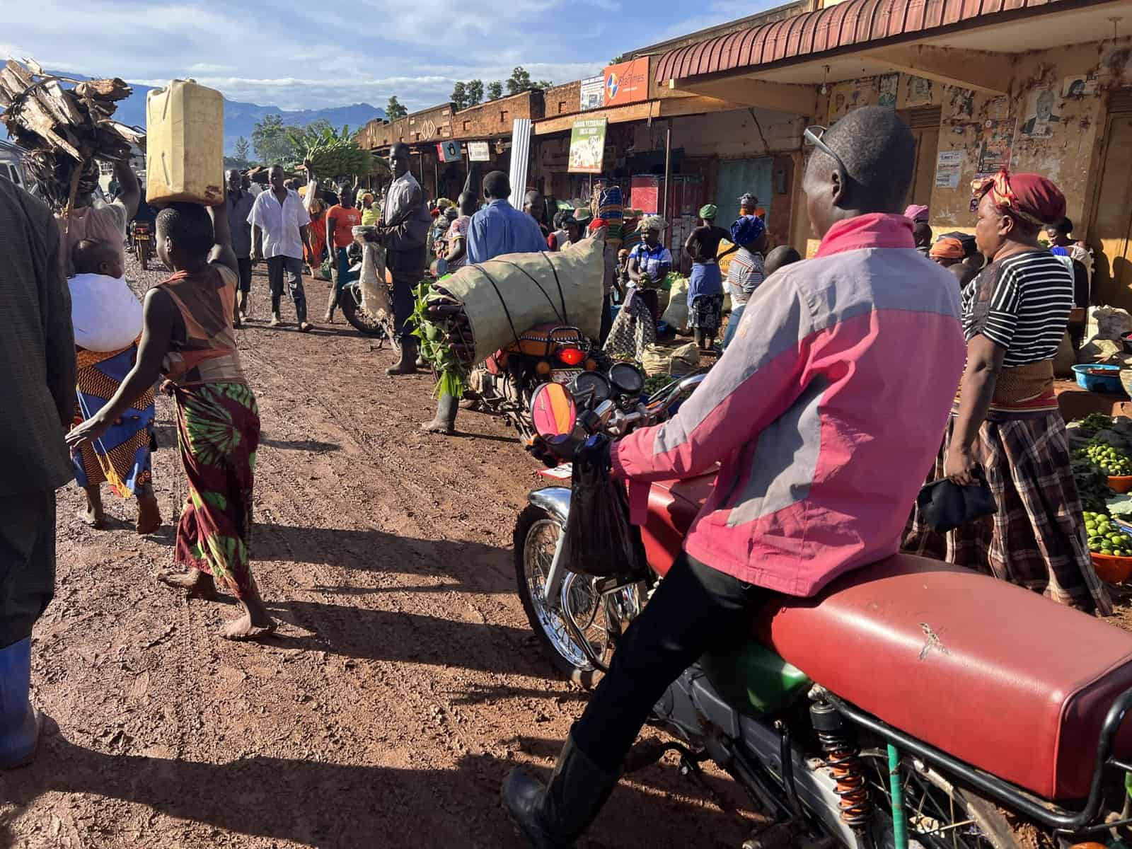 Mission Trip to Uganda - A spectacular ministry - missions.world